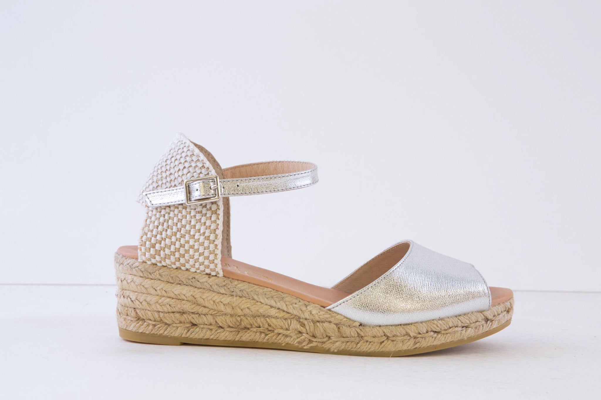 GAIMO - SEDAL MEDIUM WEDGE SANDAL - SILVER – Victor Dwyer Ladies & Children's Shoes
