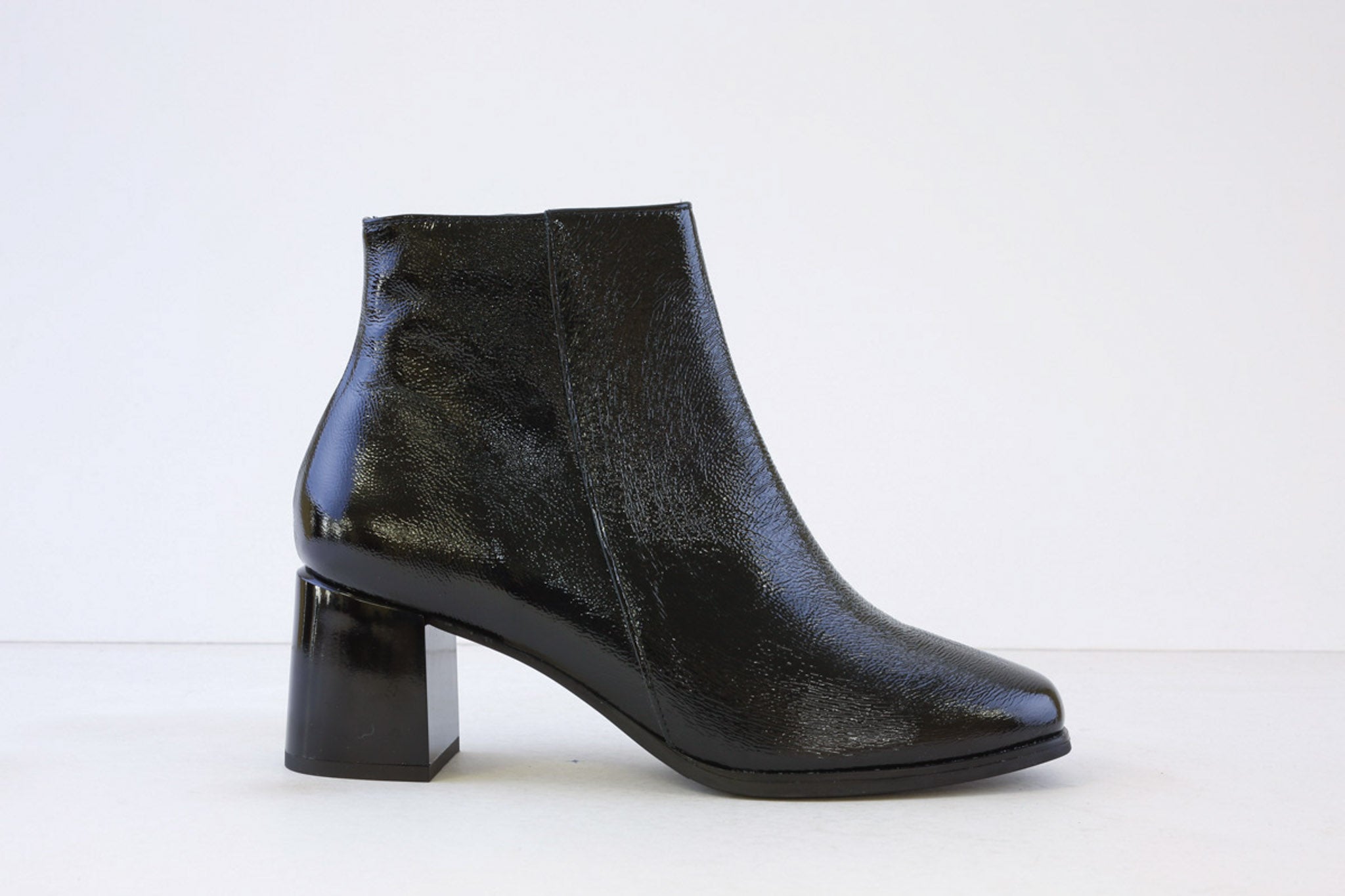 Pitillos Ankle Boots for Women - Medium Block Heel - Black Patent Fini ...